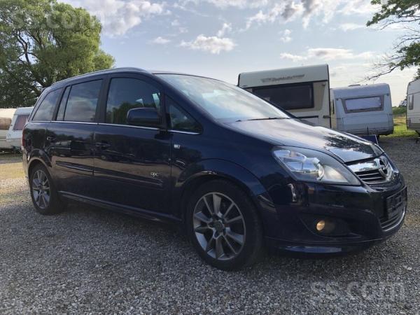 Zils Opel Zafira 2011 Valmiera, ar dzinēja tilpumu 1.70 L un nobraukumu 277 tūkst. km par 3790 €, foto 2 vietnē AUTOMOTO.COM.LV
