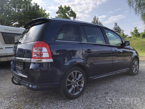 Zils Opel Zafira 2011 Valmiera, ar dzinēja tilpumu 1.70 L un nobraukumu 277 tūkst. km par 3790 €, foto 3 vietnē AUTOMOTO.COM.LV