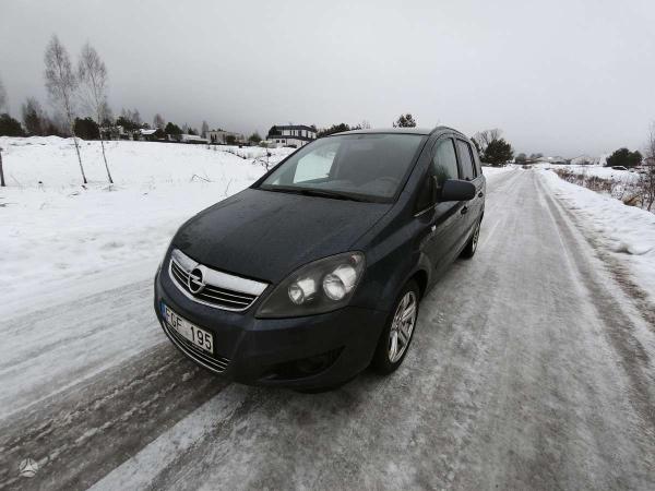Blue Opel Zafira 2011 in Vilnius, with an engine capacity of 1.80 L and mileage of 287 thousand km for 2450 €, photo 3 on AUTOMOTO.COM.LV