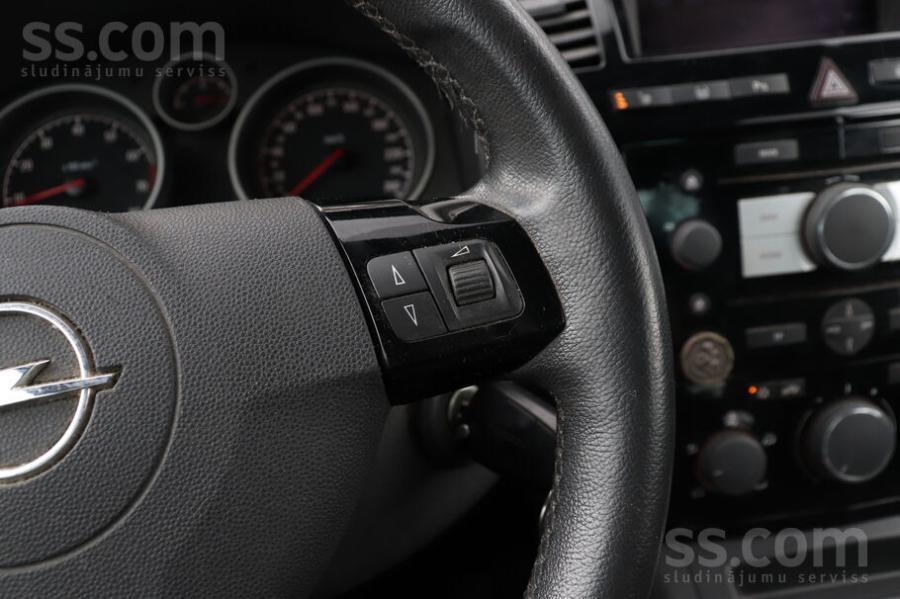 Zils Opel Zafira 2011 Valmiera, ar dzinēja tilpumu 1.60 L un nobraukumu 0 tūkst. km par 600 €, foto 17 vietnē AUTOMOTO.COM.LV