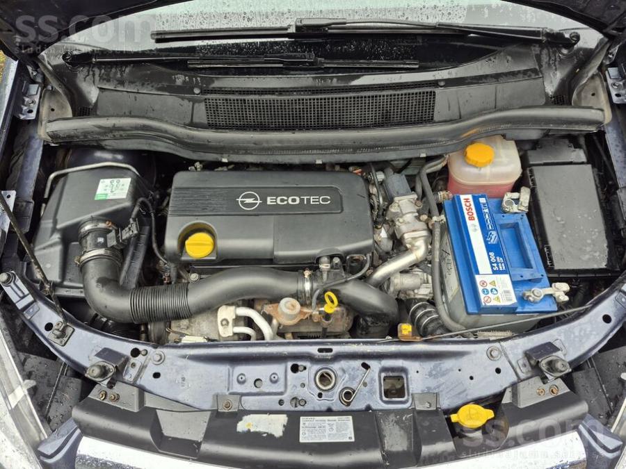Zils Opel Zafira 2011 Rīga, ar dzinēja tilpumu 1.70 L un nobraukumu 341 tūkst. km par 2600 €, foto 12 vietnē AUTOMOTO.COM.LV