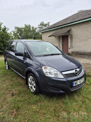 Blue Opel Zafira 2011 in Riga, with an engine capacity of 1.70 L and mileage of 341 thousand km for 2500 €, photo 3 on AUTOMOTO.COM.LV