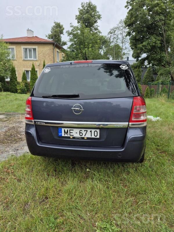 Zils Opel Zafira 2011 Rīga, ar dzinēja tilpumu 1.70 L un nobraukumu 341 tūkst. km par 2500 €, foto 3 vietnē AUTOMOTO.COM.LV