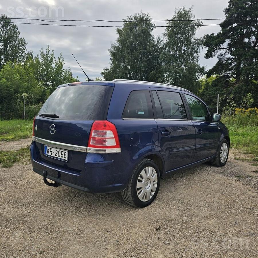Blue Opel Zafira 2011 in Riga, with an engine capacity of 1.60 L and mileage of 390 thousand km for 2750 €, photo 7 on AUTOMOTO.COM.LV
