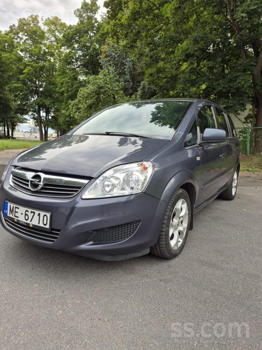 Zils Opel Zafira 2011 Rīga, ar dzinēja tilpumu 1.70 L un nobraukumu 341 tūkst. km par 2200 €, foto 1 vietnē AUTOMOTO.COM.LV