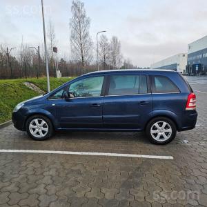 Blue Opel Zafira 2012 in Riga, with an engine capacity of 1.70 L and mileage of 370 thousand km for 2250 €, photo 7 on AUTOMOTO.COM.LV