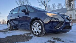 Blue Opel Zafira 2012 in Marijampole, with an engine capacity of 2.00 L and mileage of 200 thousand km for 2950 €, photo 2 on AUTOMOTO.COM.LV