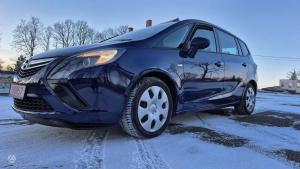 Blue Opel Zafira 2012 in Marijampole, with an engine capacity of 2.00 L and mileage of 200 thousand km for 2950 €, photo 7 on AUTOMOTO.COM.LV