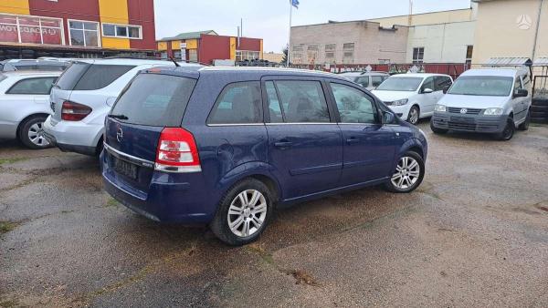 Blue Opel Zafira 2012 in Kedainiai, with an engine capacity of 1.70 L and mileage of 214 thousand km for 2950 €, photo 6 on AUTOMOTO.COM.LV