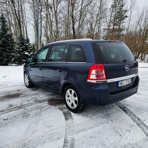 Zils Opel Zafira 2012 Rīga, ar dzinēja tilpumu 1.70 L un nobraukumu 370 tūkst. km par 2150 €, foto 5 vietnē AUTOMOTO.COM.LV