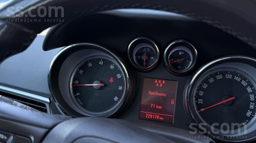 Zils Opel Zafira 2012 Jelgava, ar dzinēja tilpumu 1.40 L un nobraukumu 229 tūkst. km par 5490 €, foto 14 vietnē AUTOMOTO.COM.LV