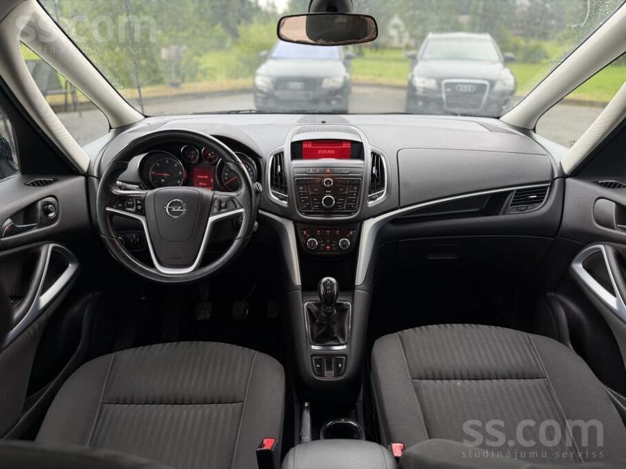Zils Opel Zafira 2012 Ogre, ar dzinēja tilpumu 2.00 L un nobraukumu 262 tūkst. km par 5650 €, foto 14 vietnē AUTOMOTO.COM.LV