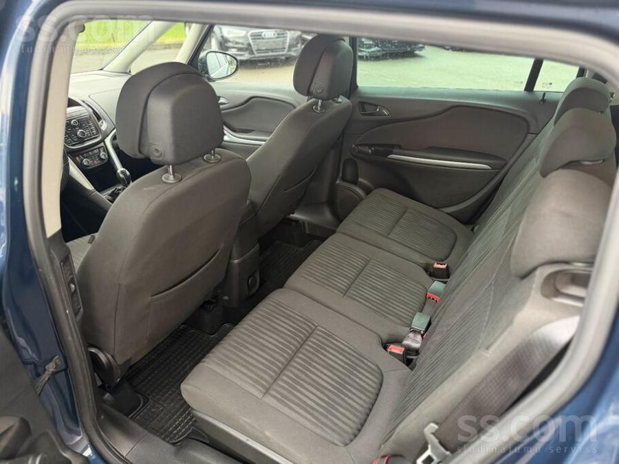 Zils Opel Zafira 2012 Ogre, ar dzinēja tilpumu 2.00 L un nobraukumu 262 tūkst. km par 5650 €, foto 21 vietnē AUTOMOTO.COM.LV