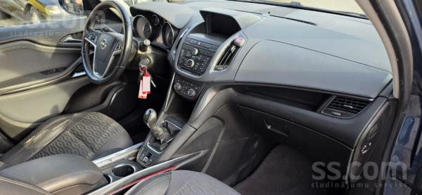 Zils Opel Zafira 2013 Valmiera, ar dzinēja tilpumu 2.00 L un nobraukumu 336 tūkst. km par 4000 €, foto 9 vietnē AUTOMOTO.COM.LV