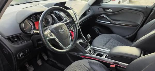 Zils Opel Zafira 2013 Valmiera, ar dzinēja tilpumu 2.00 L un nobraukumu 336 tūkst. km par 4000 €, foto 8 vietnē AUTOMOTO.COM.LV