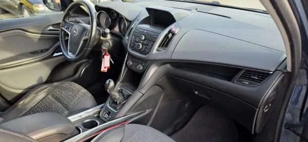 Zils Opel Zafira 2013 Valmiera, ar dzinēja tilpumu 2.00 L un nobraukumu 336 tūkst. km par 4000 €, foto 9 vietnē AUTOMOTO.COM.LV