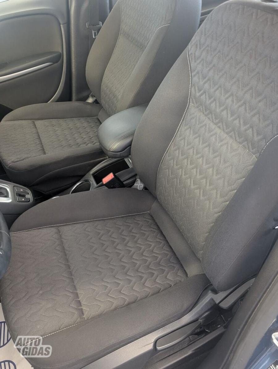 Blue Opel Zafira 2013 in Ramuciai, with an engine capacity of 1.40 L and mileage of 175 thousand km for 6450 €, photo 10 on AUTOMOTO.COM.LV