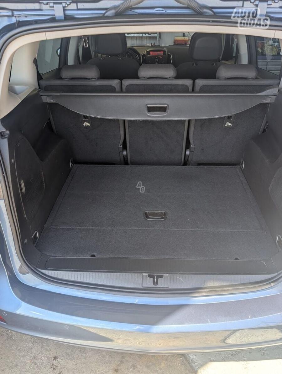 Blue Opel Zafira 2013 in Ramuciai, with an engine capacity of 1.40 L and mileage of 175 thousand km for 6450 €, photo 15 on AUTOMOTO.COM.LV