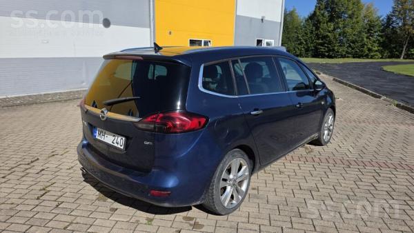 Zils Opel Zafira 2013 Saldus, ar dzinēja tilpumu 2.00 L un nobraukumu 363 tūkst. km par 5600 €, foto 4 vietnē AUTOMOTO.COM.LV