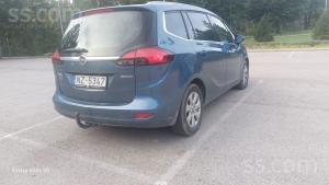 Zils Opel Zafira 2013 Ogre, ar dzinēja tilpumu 1.60 L un nobraukumu 321 tūkst. km par 5100 €, foto 4 vietnē AUTOMOTO.COM.LV