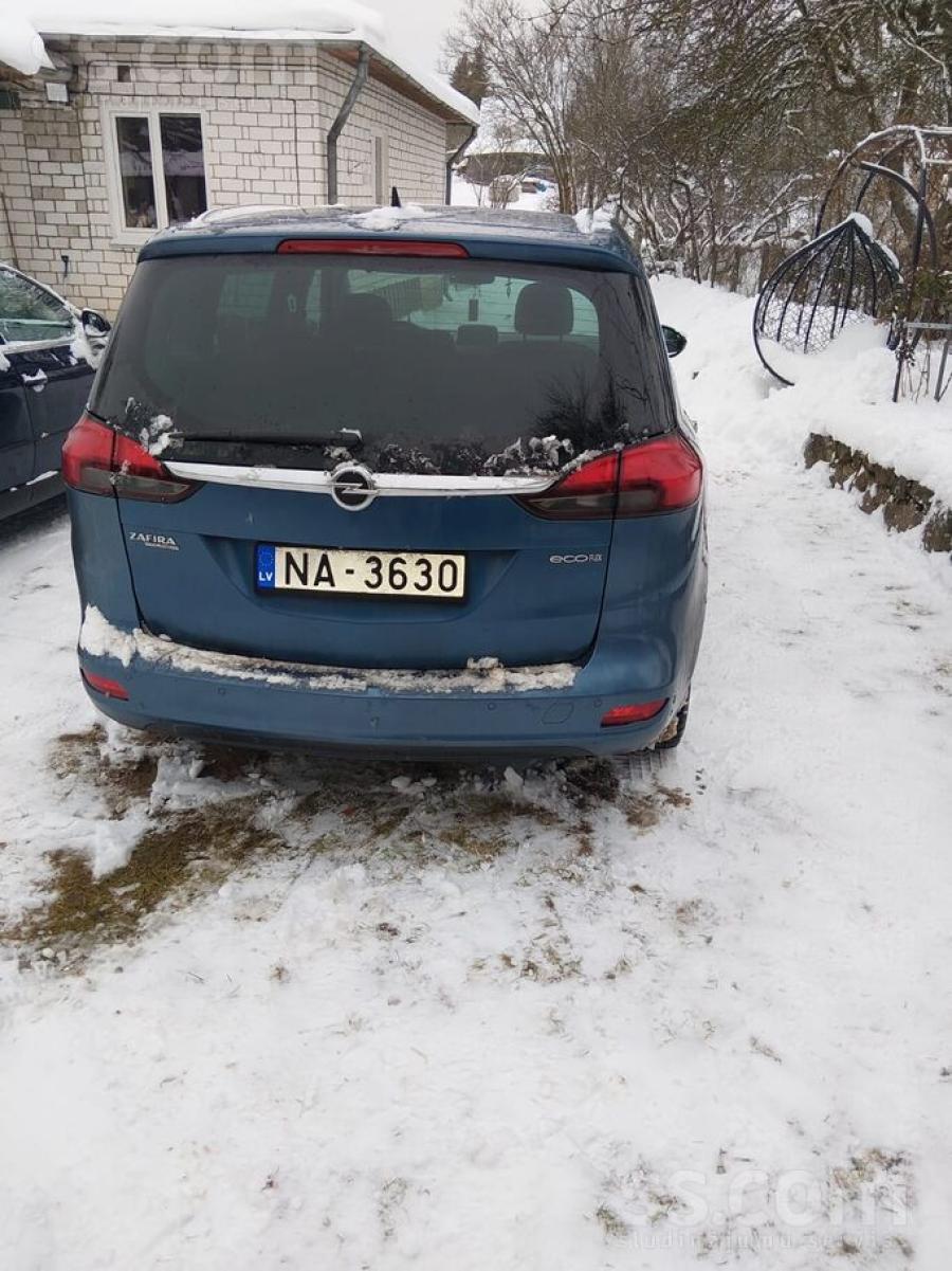 Zils Opel Zafira 2015 Alūksne, ar dzinēja tilpumu 1.60 L un nobraukumu 236 tūkst. km par 4550 €, foto 2 vietnē AUTOMOTO.COM.LV