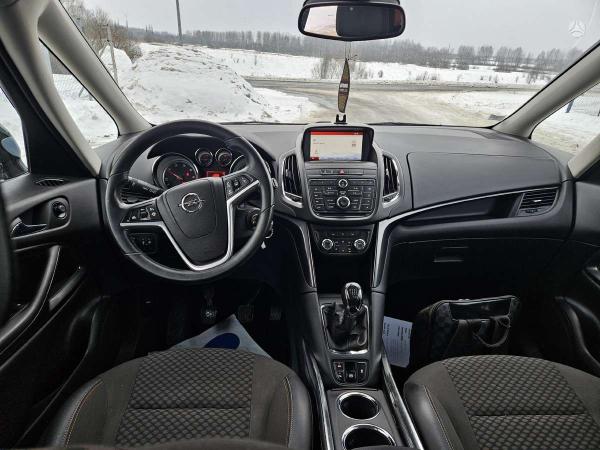 Zils Opel Zafira 2015 Tauragė, ar dzinēja tilpumu 1.60 L un nobraukumu 190 tūkst. km par 4800 €, foto 9 vietnē AUTOMOTO.COM.LV