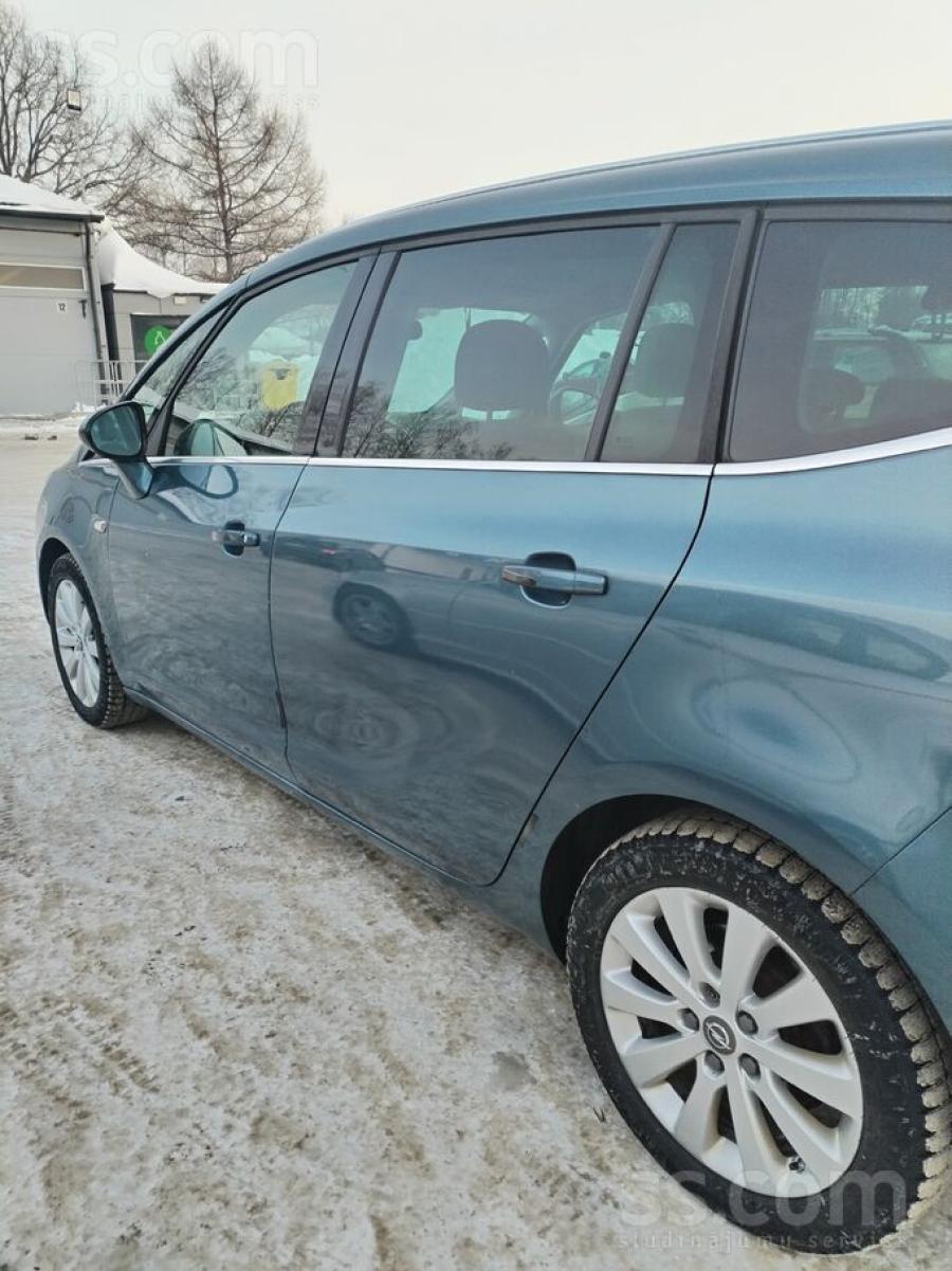 Zils Opel Zafira 2015 Alūksne, ar dzinēja tilpumu 1.60 L un nobraukumu 236 tūkst. km par 5550 €, foto 4 vietnē AUTOMOTO.COM.LV
