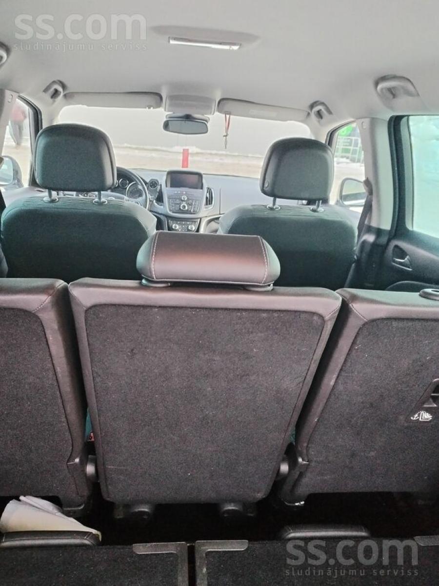 Zils Opel Zafira 2015 Alūksne, ar dzinēja tilpumu 1.60 L un nobraukumu 236 tūkst. km par 5550 €, foto 8 vietnē AUTOMOTO.COM.LV