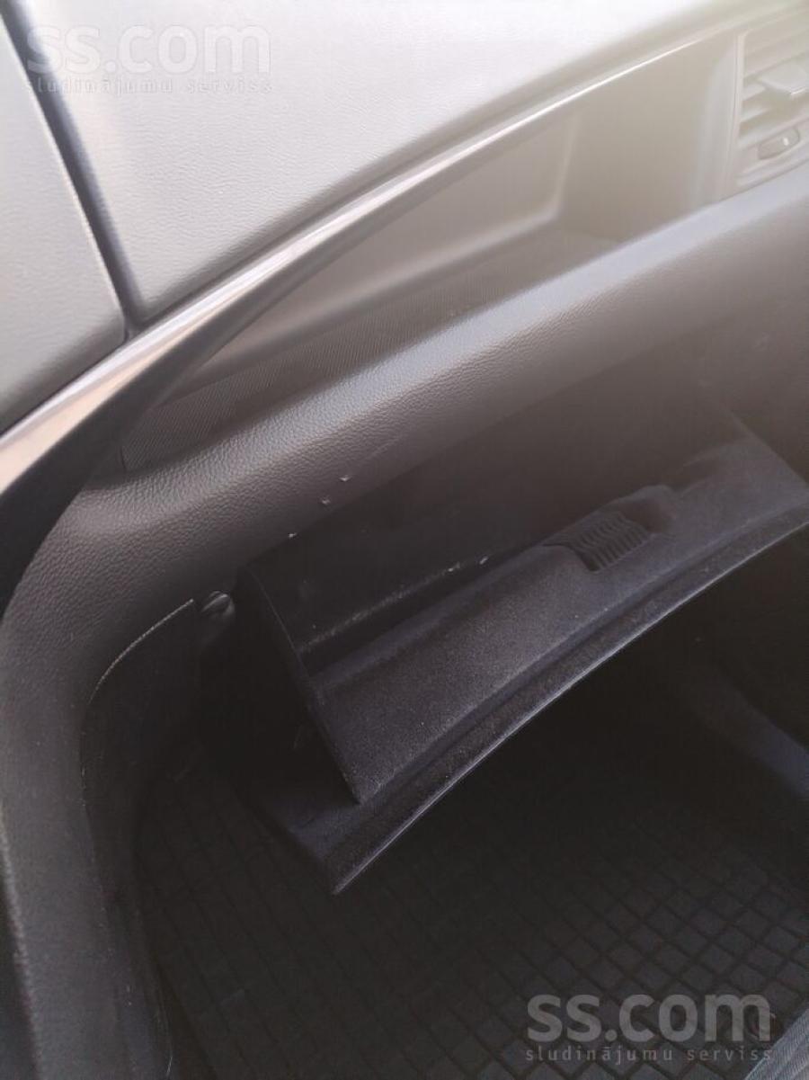 Zils Opel Zafira 2015 Alūksne, ar dzinēja tilpumu 1.60 L un nobraukumu 236 tūkst. km par 5550 €, foto 14 vietnē AUTOMOTO.COM.LV