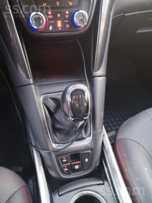 Zils Opel Zafira 2015 Alūksne, ar dzinēja tilpumu 1.60 L un nobraukumu 236 tūkst. km par 5550 €, foto 16 vietnē AUTOMOTO.COM.LV