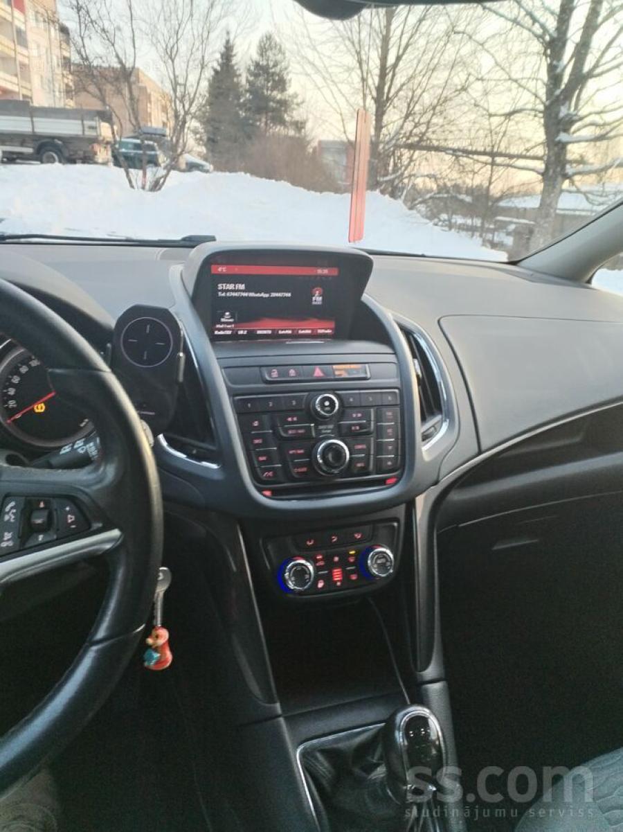 Zils Opel Zafira 2015 Alūksne, ar dzinēja tilpumu 1.60 L un nobraukumu 236 tūkst. km par 5550 €, foto 17 vietnē AUTOMOTO.COM.LV