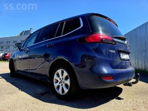 Zils Opel Zafira 2015 Rīga, ar dzinēja tilpumu 1.60 L un nobraukumu 265 tūkst. km par 3700 €, foto 7 vietnē AUTOMOTO.COM.LV