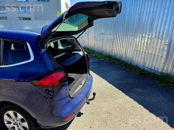 Синий Опель Зафира 2015 в Рига, объемом двигателя 1.60 л и пробегом 265 тыс. км за 3700 €, фото 8 на AUTOMOTO.COM.LV