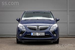 Blue Opel Zafira 2016 in Riga, with an engine capacity of 2.00 L and mileage of 0 thousand km for 6943 €, photo 2 on AUTOMOTO.COM.LV