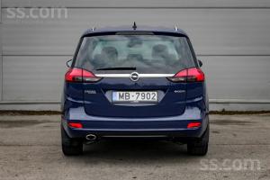 Blue Opel Zafira 2016 in Riga, with an engine capacity of 2.00 L and mileage of 0 thousand km for 6943 €, photo 5 on AUTOMOTO.COM.LV