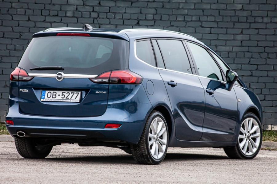 Zils Opel Zafira 2016 Rīga, ar dzinēja tilpumu 2.00 L un nobraukumu 344 tūkst. km par 7590 €, foto 4 vietnē AUTOMOTO.COM.LV