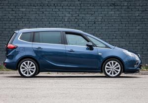 Zils Opel Zafira 2016 Rīga, ar dzinēja tilpumu 2.00 L un nobraukumu 344 tūkst. km par 7590 €, foto 6 vietnē AUTOMOTO.COM.LV