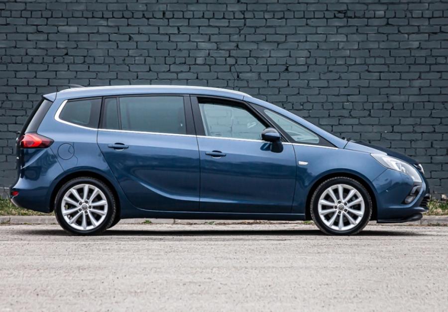 Zils Opel Zafira 2016 Rīga, ar dzinēja tilpumu 2.00 L un nobraukumu 344 tūkst. km par 7590 €, foto 6 vietnē AUTOMOTO.COM.LV