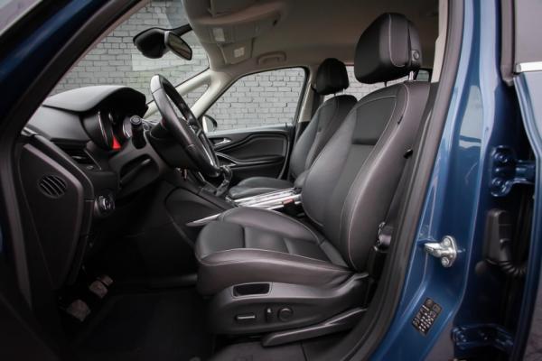 Blue Opel Zafira 2016 in Riga, with an engine capacity of 2.00 L and mileage of 344 thousand km for 7590 €, photo 9 on AUTOMOTO.COM.LV