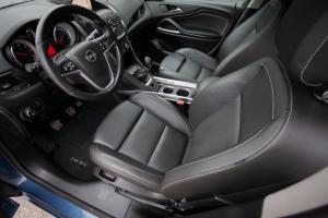 Zils Opel Zafira 2016 Rīga, ar dzinēja tilpumu 2.00 L un nobraukumu 344 tūkst. km par 7590 €, foto 12 vietnē AUTOMOTO.COM.LV
