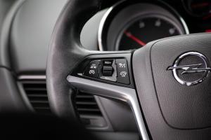 Zils Opel Zafira 2016 Rīga, ar dzinēja tilpumu 2.00 L un nobraukumu 344 tūkst. km par 7590 €, foto 20 vietnē AUTOMOTO.COM.LV