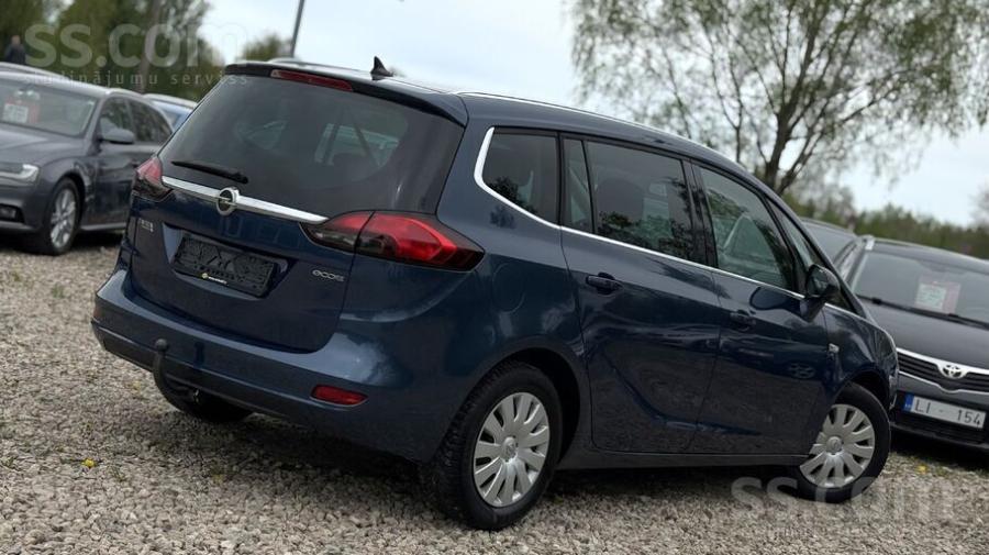 Zils Opel Zafira 2016 Jelgava, ar dzinēja tilpumu 1.60 L un nobraukumu 193 tūkst. km par 5990 €, foto 4 vietnē AUTOMOTO.COM.LV
