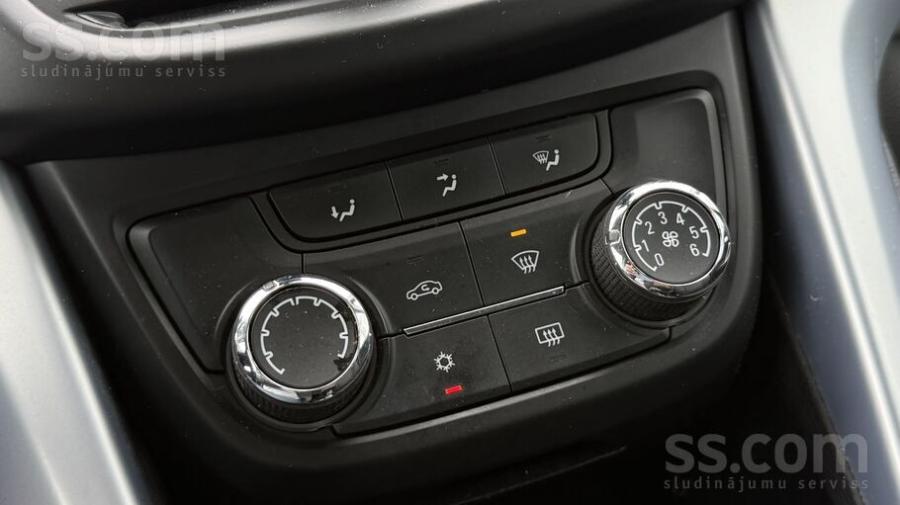 Zils Opel Zafira 2016 Jelgava, ar dzinēja tilpumu 1.60 L un nobraukumu 193 tūkst. km par 5990 €, foto 19 vietnē AUTOMOTO.COM.LV