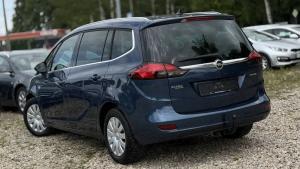 Blue Opel Zafira 2016 in Jelgava, with an engine capacity of 1.60 L and mileage of 193 thousand km for 5990 €, photo 5 on AUTOMOTO.COM.LV