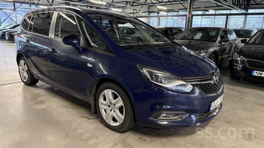Blue Opel Zafira 2017 in Riga, with an engine capacity of 2.00 L and mileage of 219 thousand km for 5500 €, photo 7 on AUTOMOTO.COM.LV