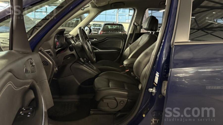 Blue Opel Zafira 2017 in Riga, with an engine capacity of 2.00 L and mileage of 219 thousand km for 5500 €, photo 9 on AUTOMOTO.COM.LV