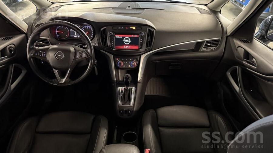Blue Opel Zafira 2017 in Riga, with an engine capacity of 2.00 L and mileage of 219 thousand km for 5500 €, photo 15 on AUTOMOTO.COM.LV