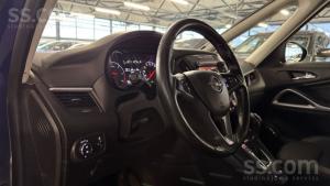 Blue Opel Zafira 2017 in Riga, with an engine capacity of 2.00 L and mileage of 219 thousand km for 5500 €, photo 16 on AUTOMOTO.COM.LV