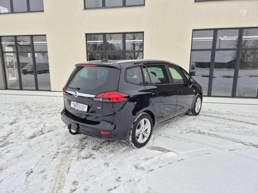 Blue Opel Zafira 2018 in Marijampole, with an engine capacity of 1.60 L and mileage of 265 thousand km for 8500 €, photo 4 on AUTOMOTO.COM.LV