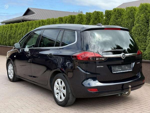 Zils Opel Zafira 2018 Utena, ar dzinēja tilpumu 1.36 L un nobraukumu 111 tūkst. km par 8200 €, foto 4 vietnē AUTOMOTO.COM.LV